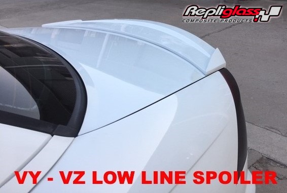 HOLDEN COMMODORE VY / VZ SEDAN SENATOR REAR BOBTAIL SPOILER WITH BRAKE ...