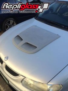 HOLDEN COMMODORE VT / VX MONARO GTO STYLE TWIN VENT STICK ON BONNET ...