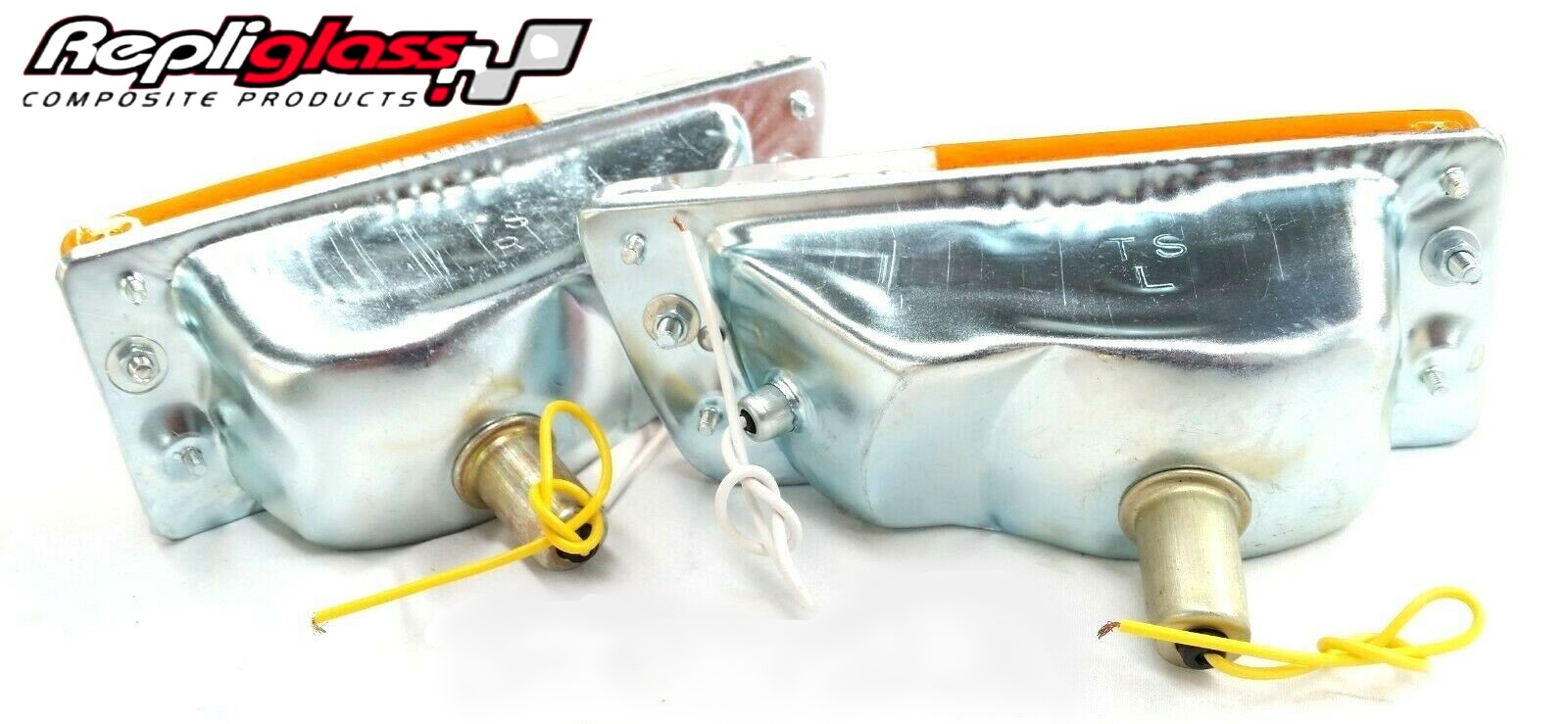 MAZDA RX2 CAPELLA FRONT PARK LIGHT LIGHTS COMPLETE UNITS PAIR new ...