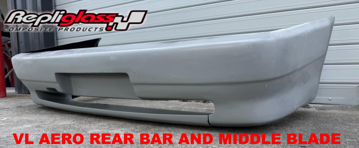 HOLDEN COMMODORE VL AERO REAR BUMPER BAR AND LOWER CENTRE SECTION ...
